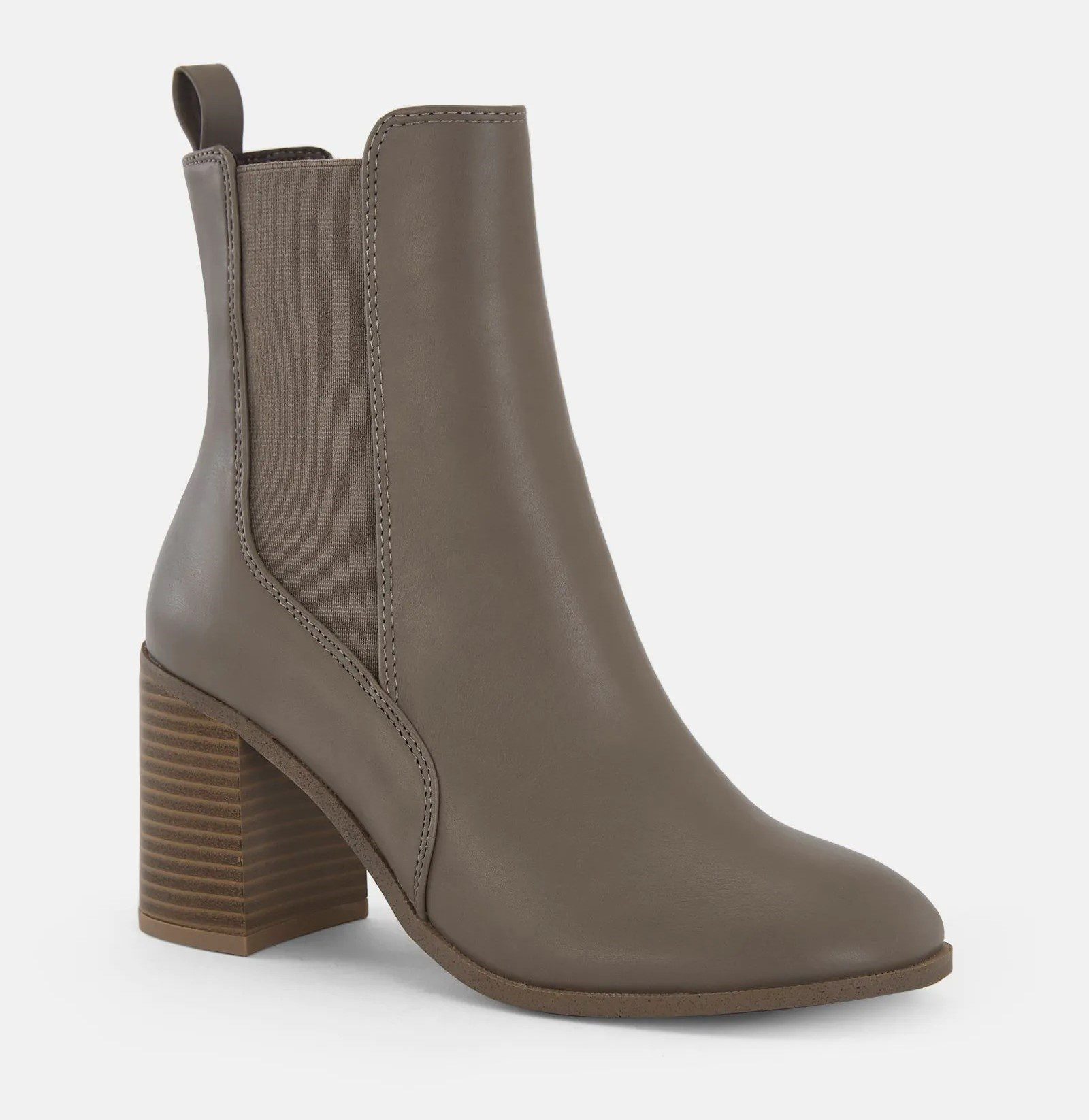 Enhance Your Style Game with These Must-have Shoes for Women ...