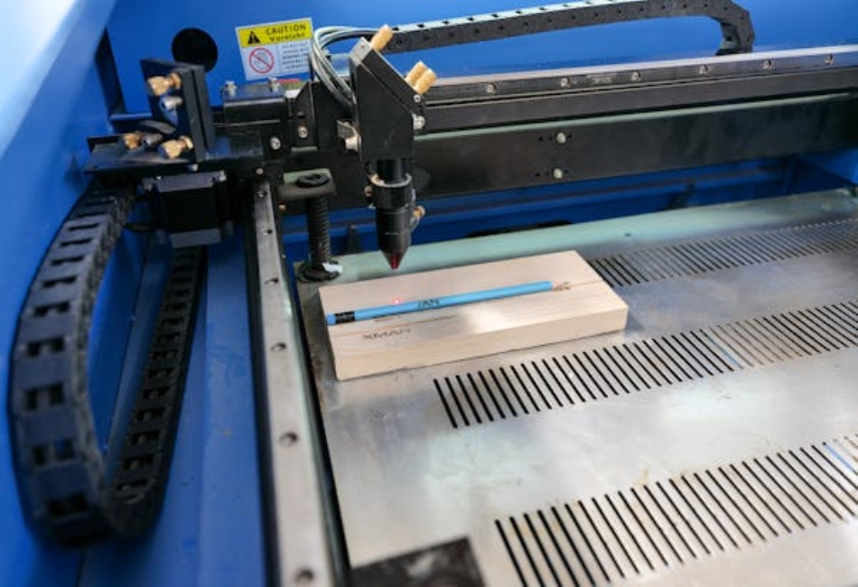 Why Are CNC Fiber Laser Cutting Machines Used In The Shoe Industry ...